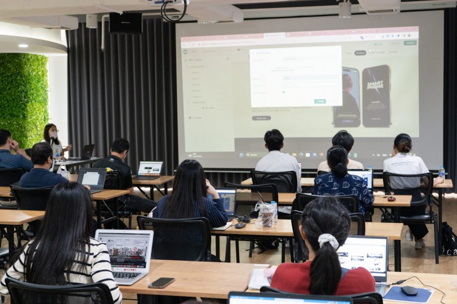 เปิดตัว MakeWebEasy Version 4 กับ Exclusive Training สุดพิเศษครั้งแรก - MakeWebaEasy Blog